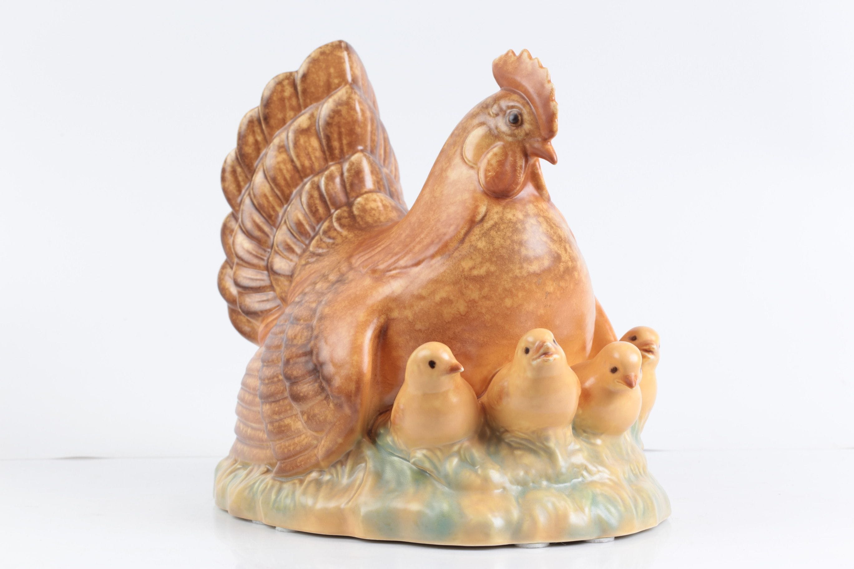 FIGURIN, höna med kycklingar, Goebel, Västtyskland, 1979-1991 | Barnebys