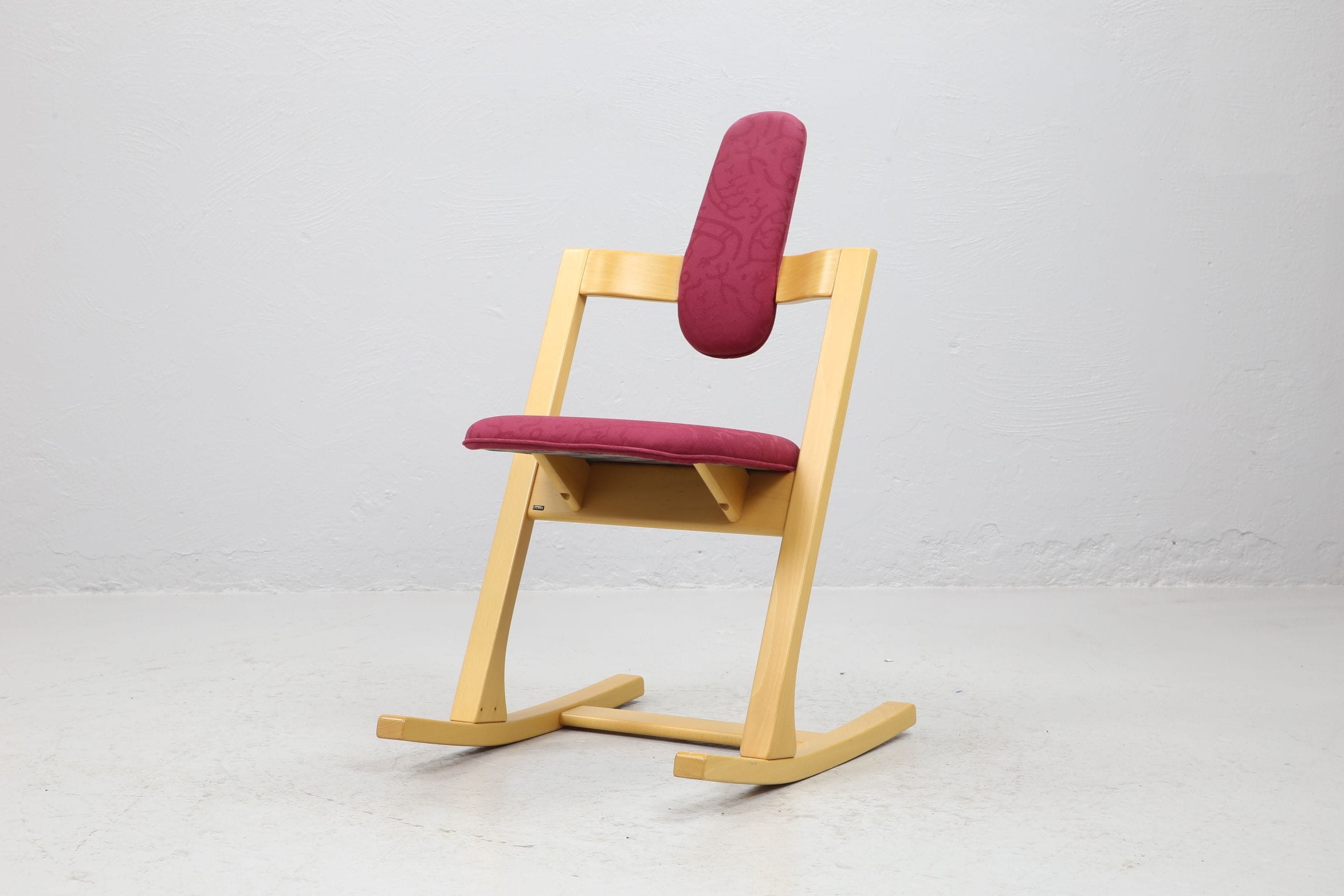 PETER OPSVIK, stol, "Pendulum Chair", Stokke Fabrikker, Norge | Barnebys