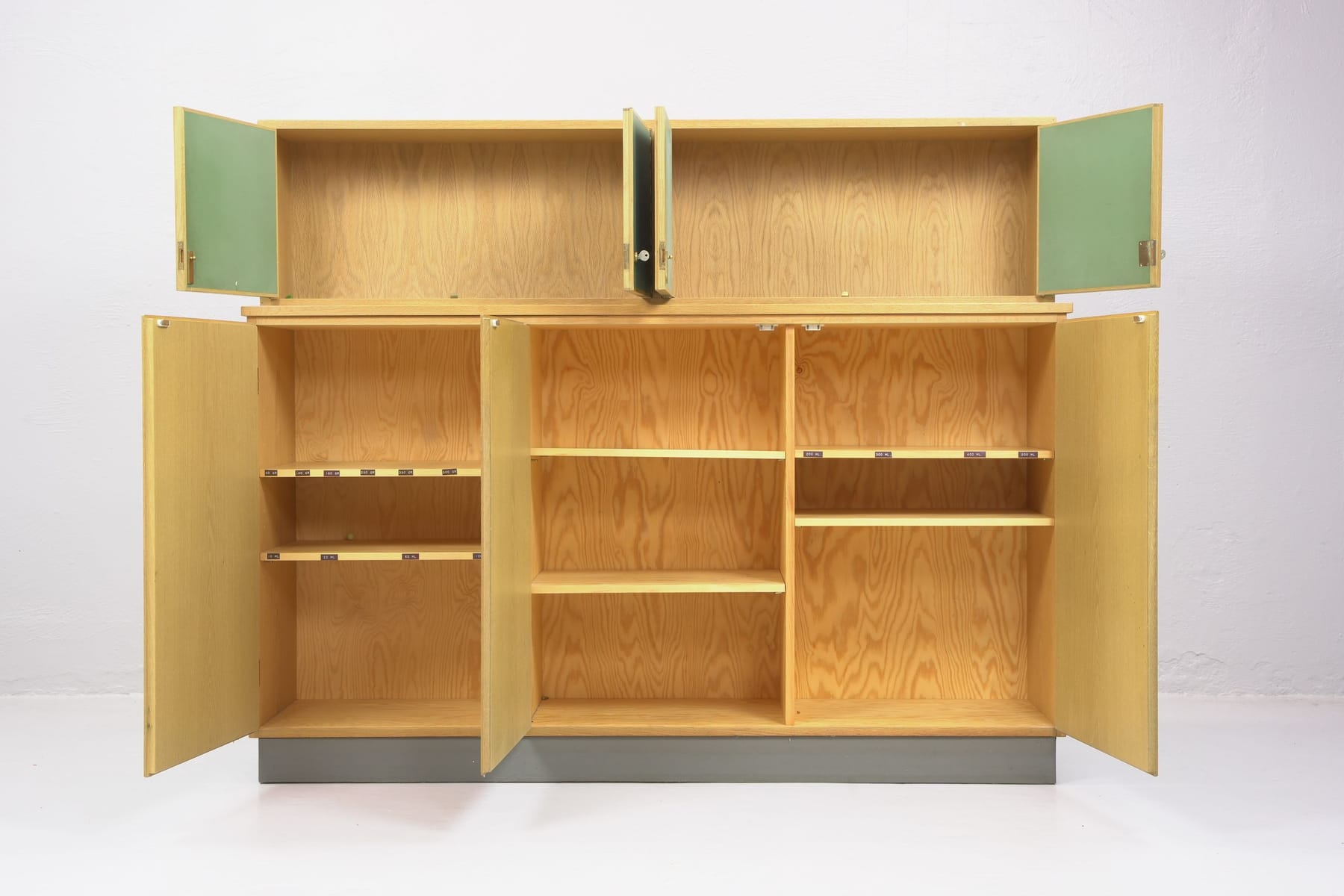 SKÄNK, ek, 1960-tal | Auktion.se