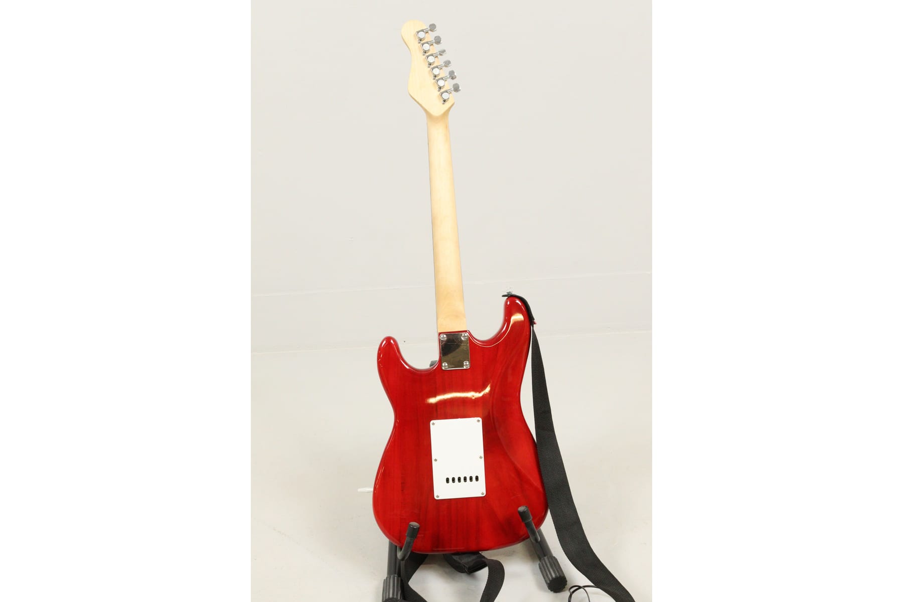 Elgitarr med miniförstärkare och stäl… | Auktion.se