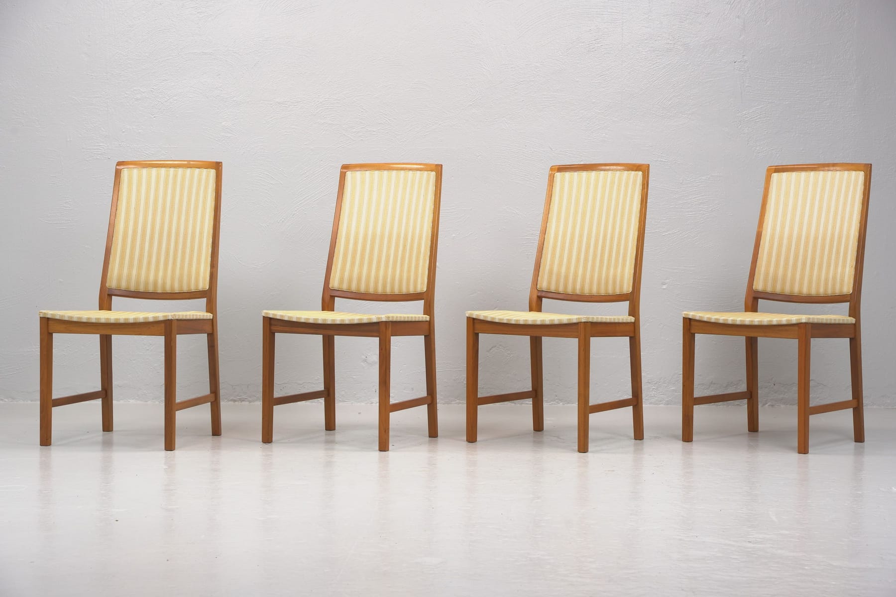 STOLAR, 4 st, teak, Skaraborgs möbelind… | Auktion.se