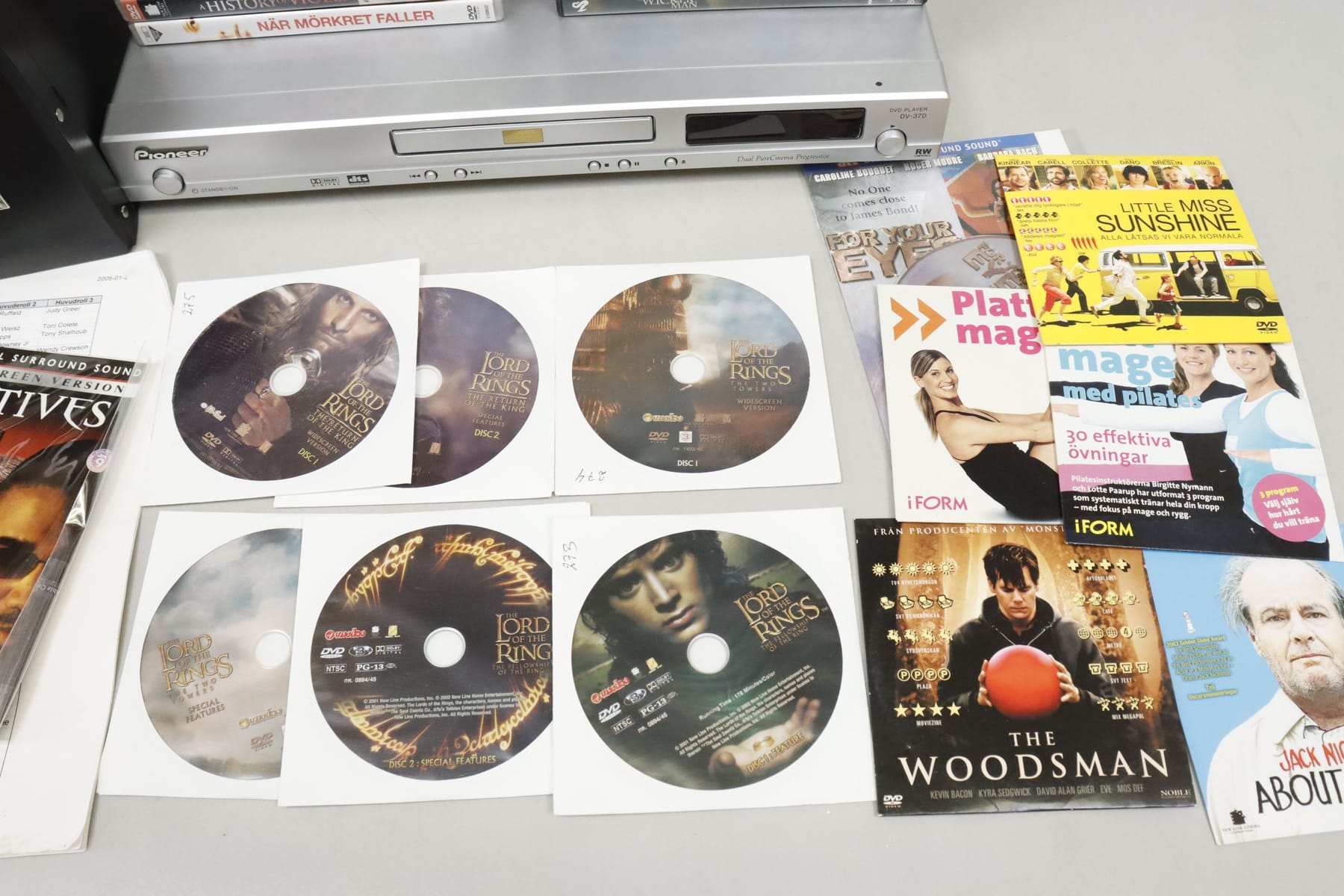 DVD-spelare samt stor samling DVD-filmer… | Auktion.se