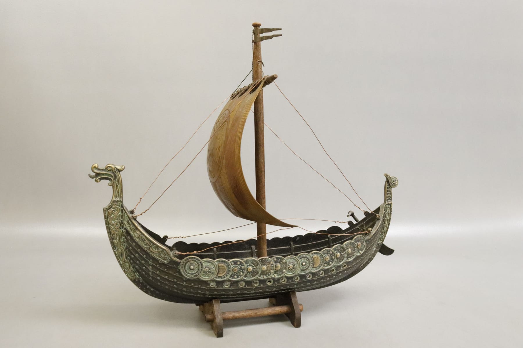 Vikingaskepp, koppar | Auktion.se