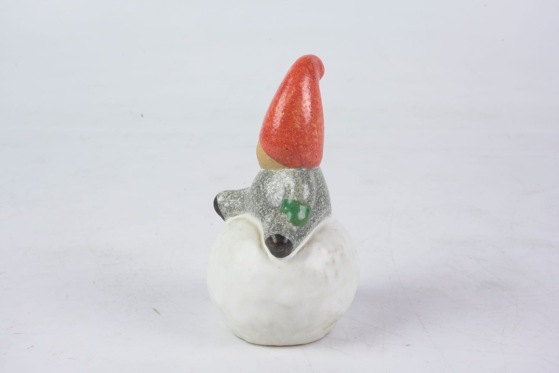 LISA LARSON (1931-2024), figurin, tomte,… | Auktion.se