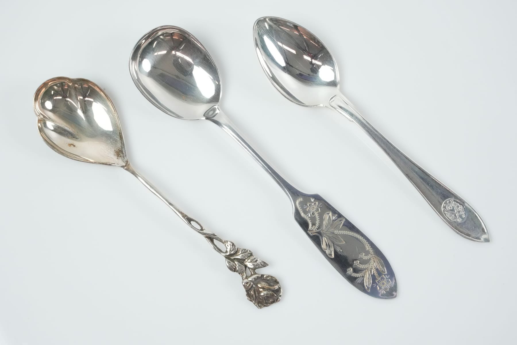 SKEDAR, 3 st, silver, bl.a. "Skytte", GA… | Auktion.se