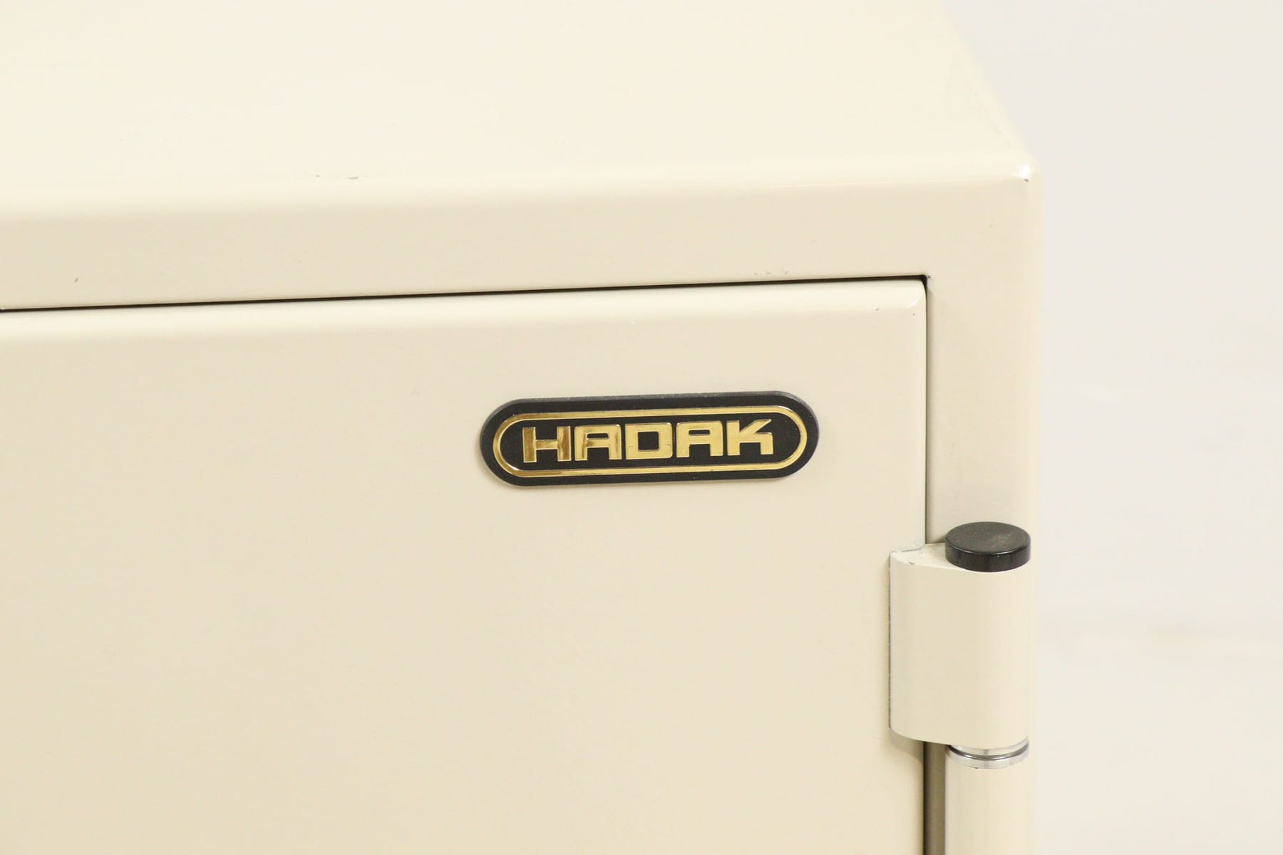 Kassaskåp med nycklar och kodlås, Hada… | Auktion.se