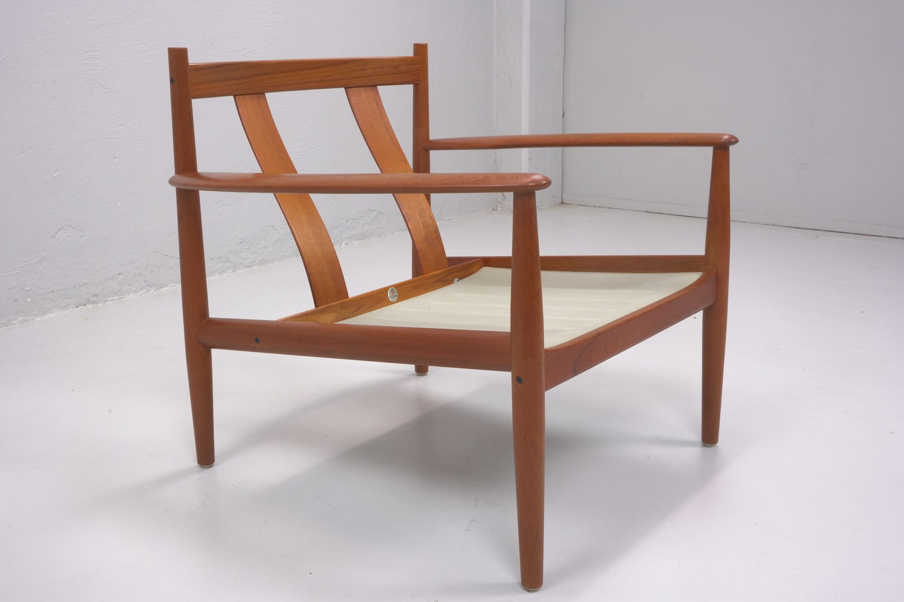 GRETE JALK (1920-2006), fåtölj, teak, … | Auktion.se