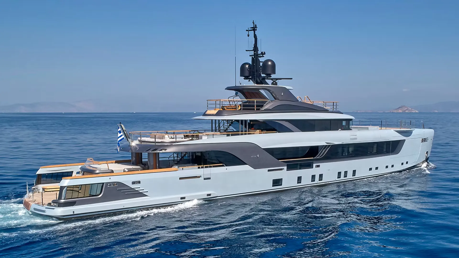 Yacht Types Guide - IYC
