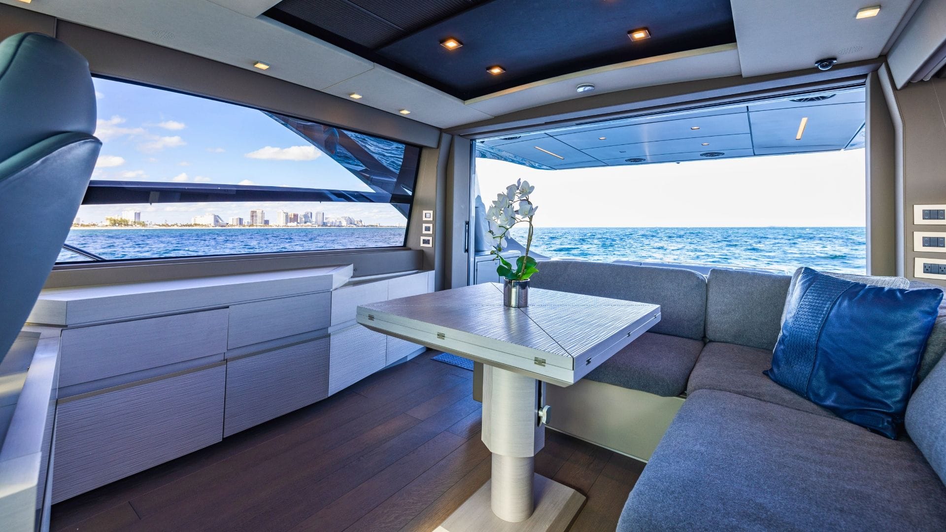70 foot Luxury Yachts For Sale - IYC