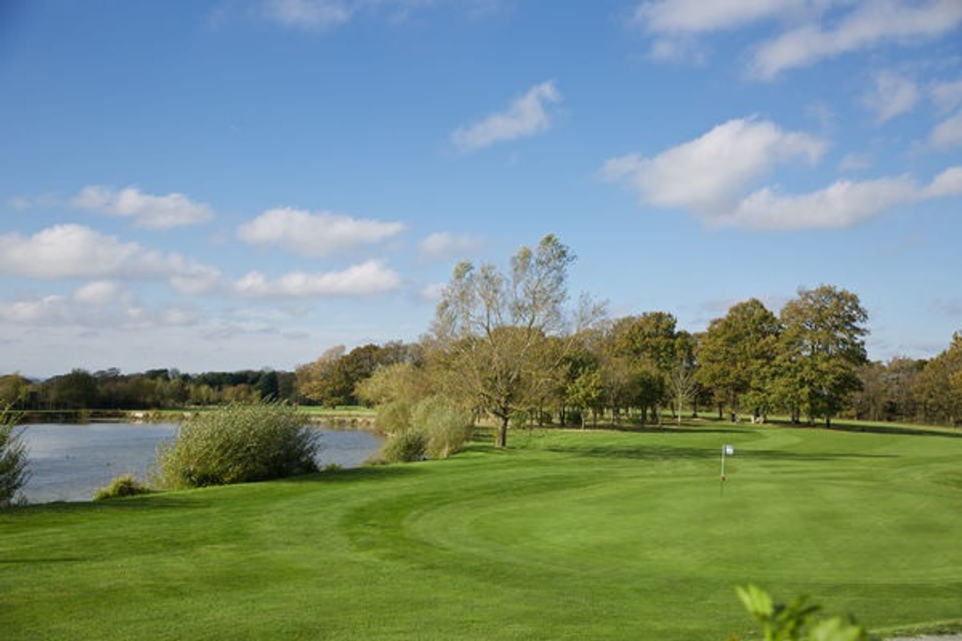 Slinfold Park Golf & Country Club - Golf Course Information | Hole19