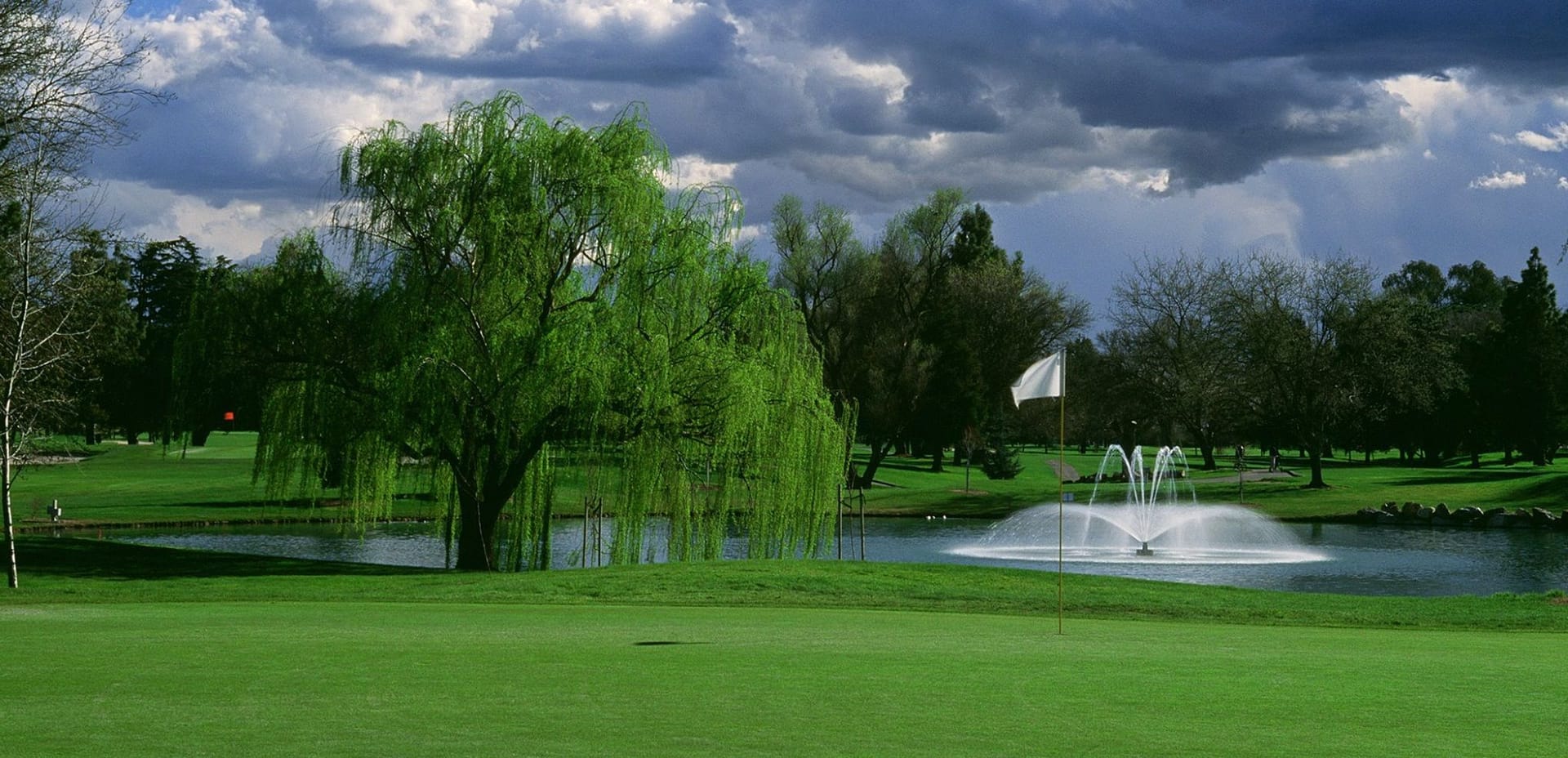 Valley Hi Country Club - Golf Course Information | Hole19