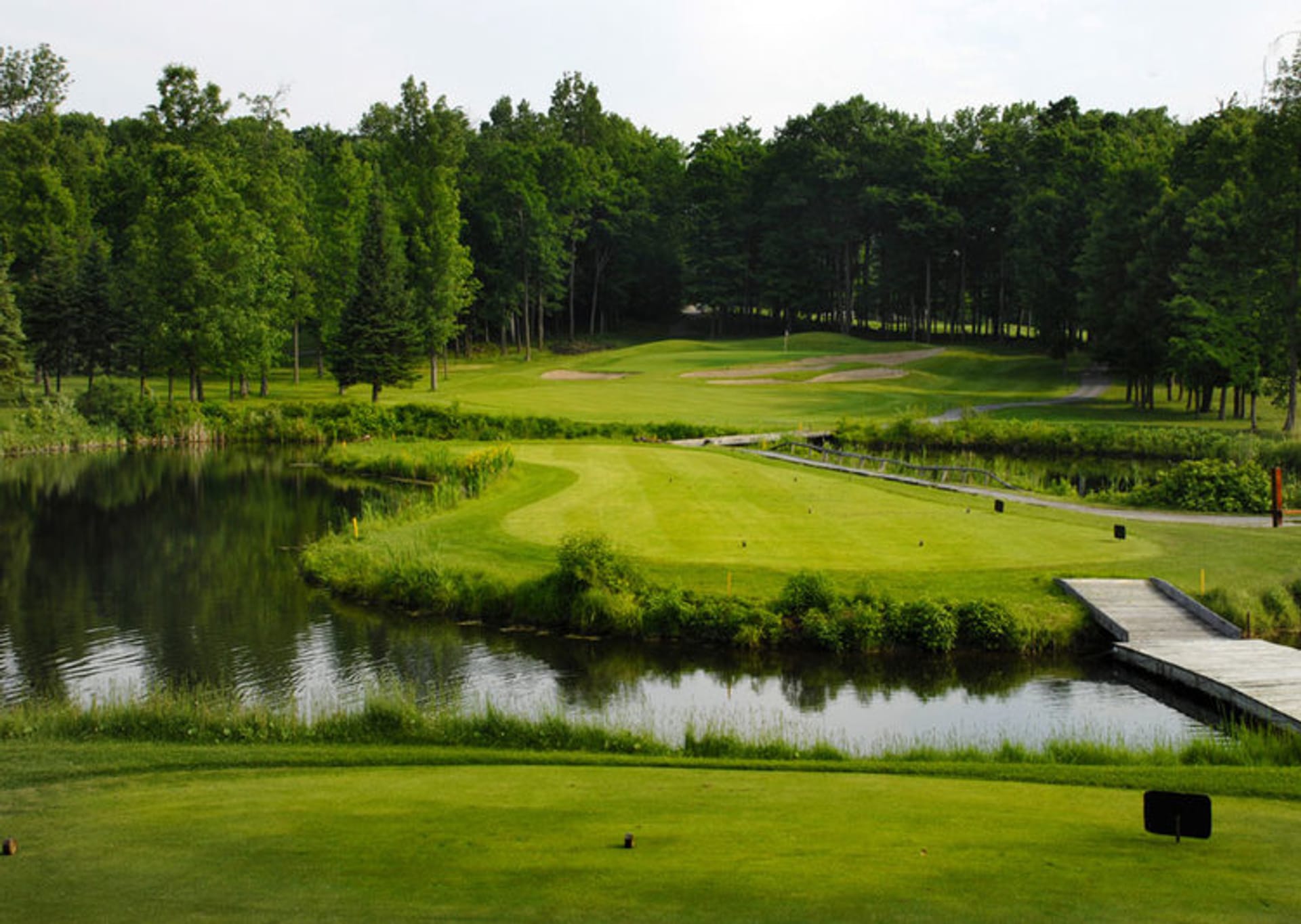 Loch March Golf & Country Club - Golf Course Information | Hole19