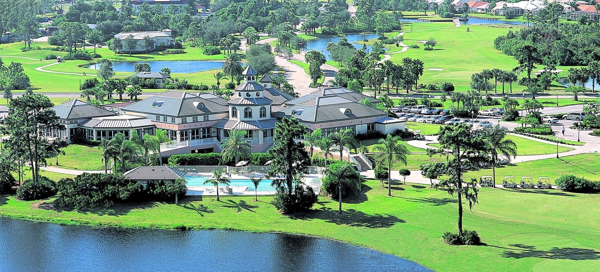 Pelican Pointe Golf & Country Club - Golf Course Information | Hole19