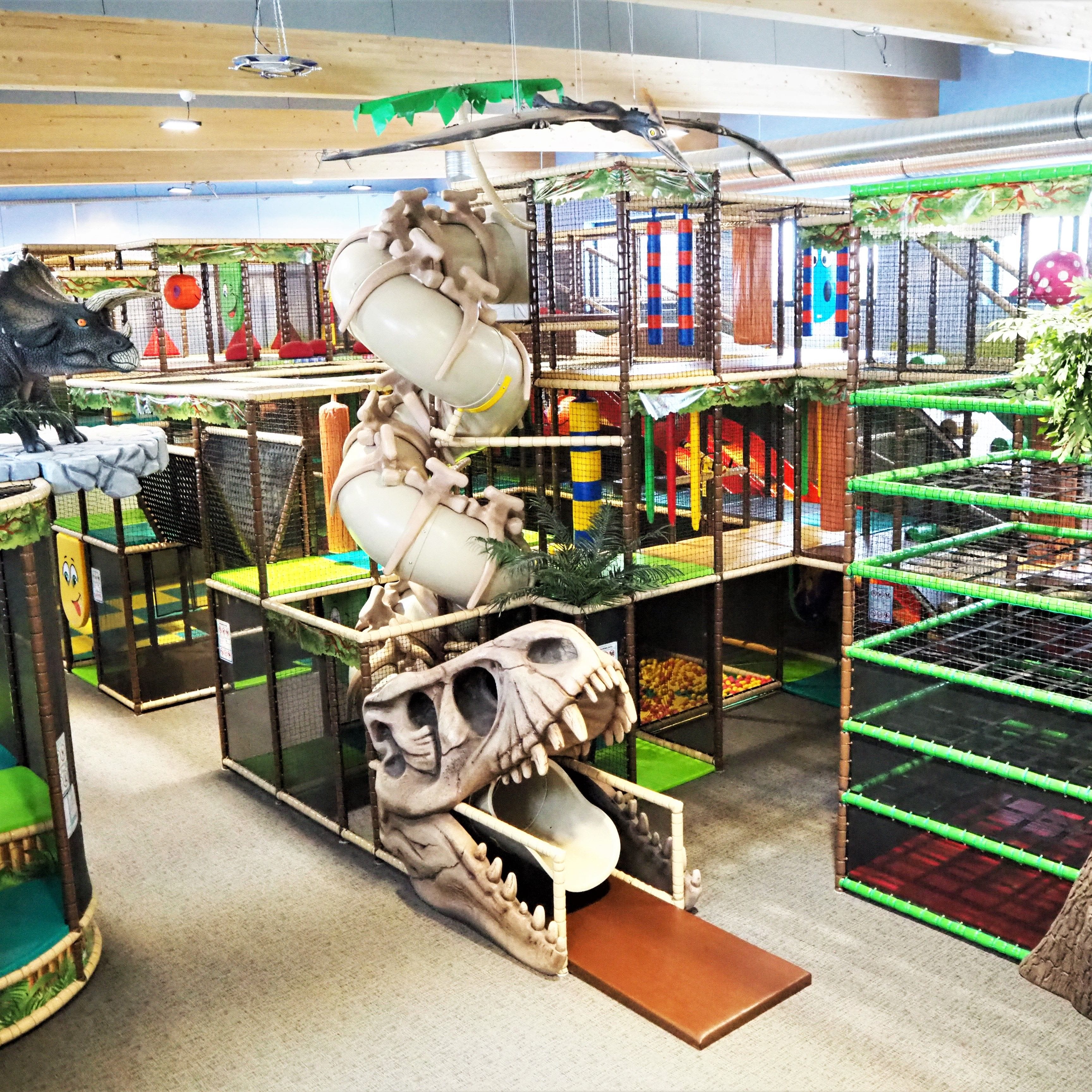 Tiger's World - Auhof Center in Wien | HPS Play Company