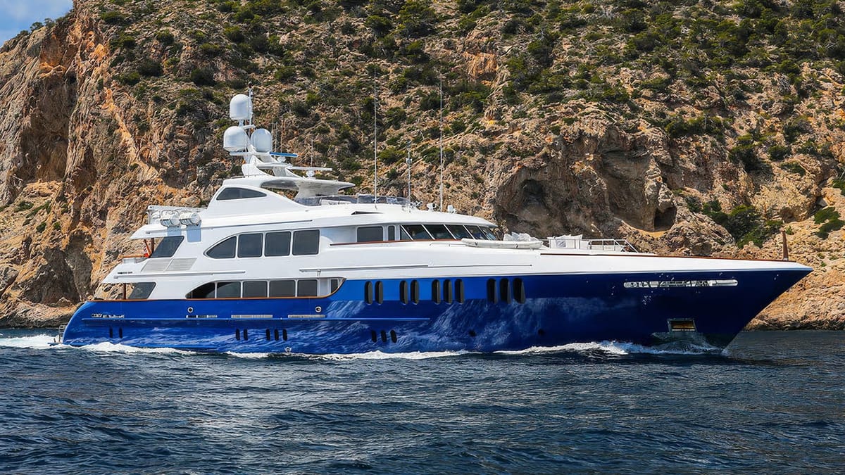 DIRT POOR Yacht for Charter - IYC