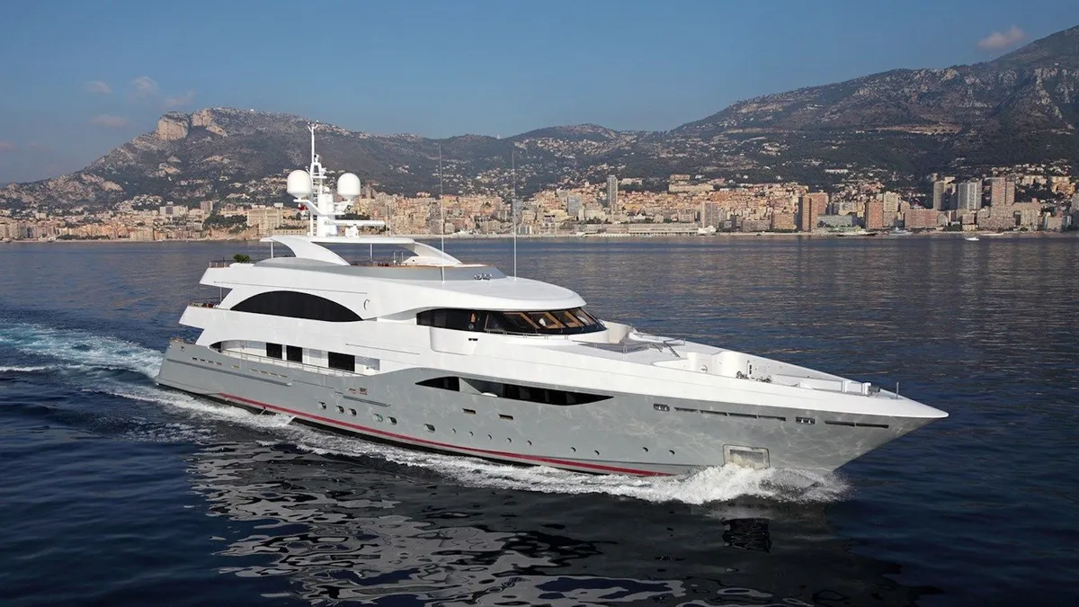 ARMADA Яхта в продаже - IYC