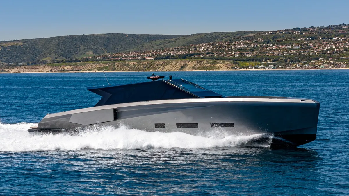 AIFOS Yacht for Sale - IYC