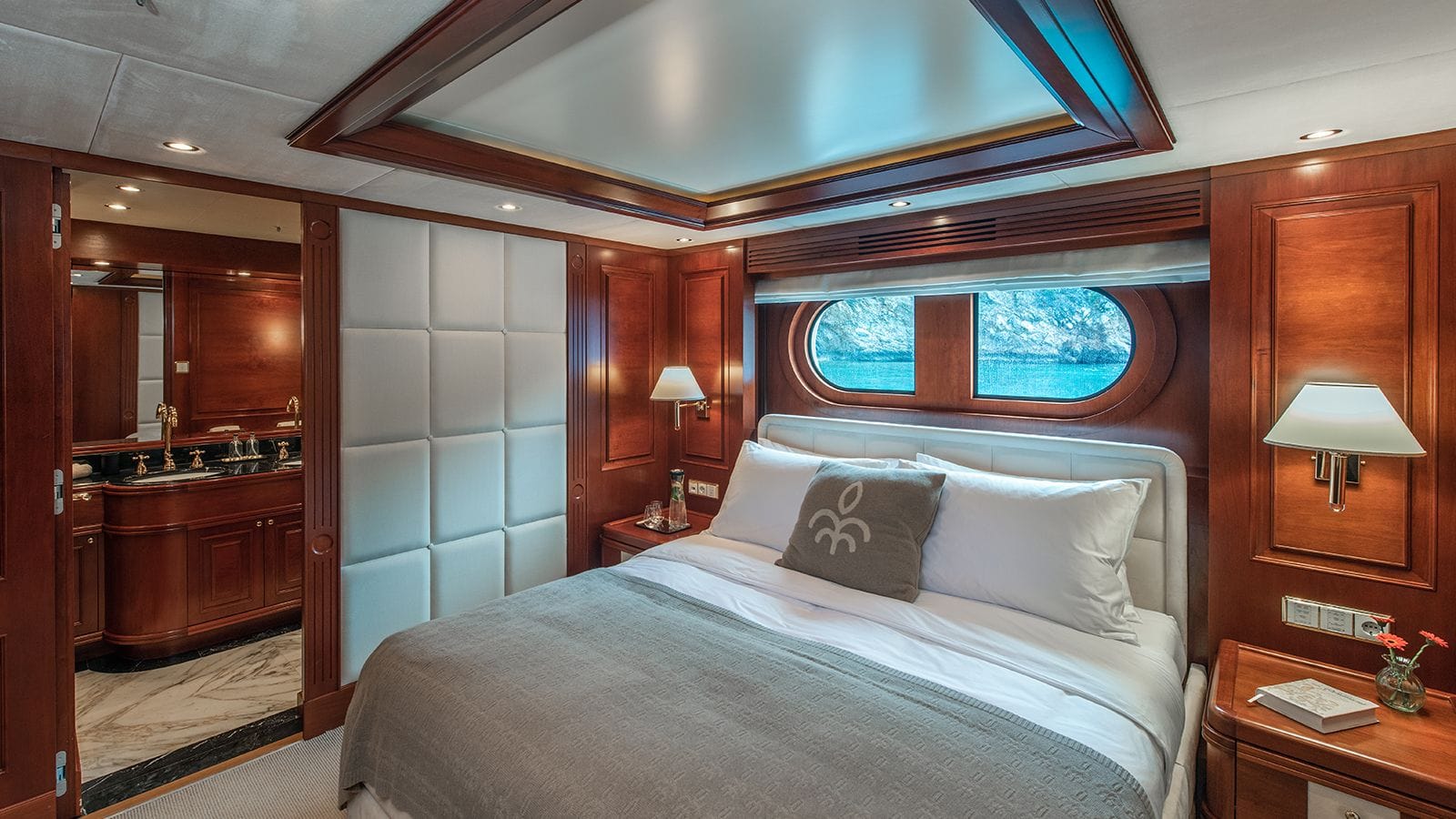 Tirea Yacht for Charter - IYC