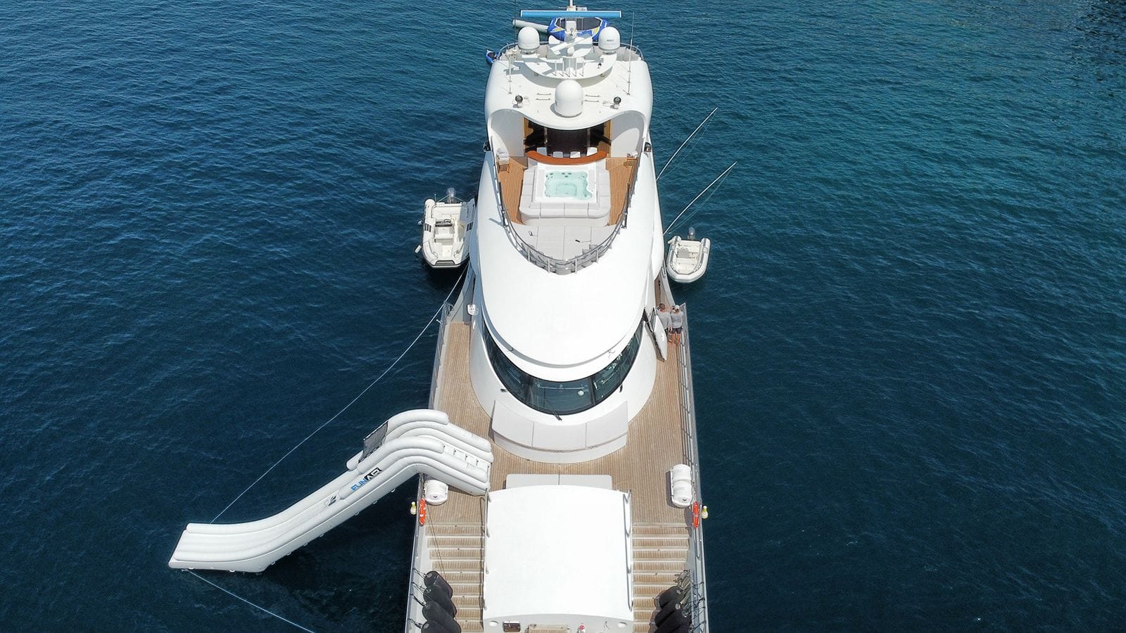 LOTUS Yacht for Charter - IYC