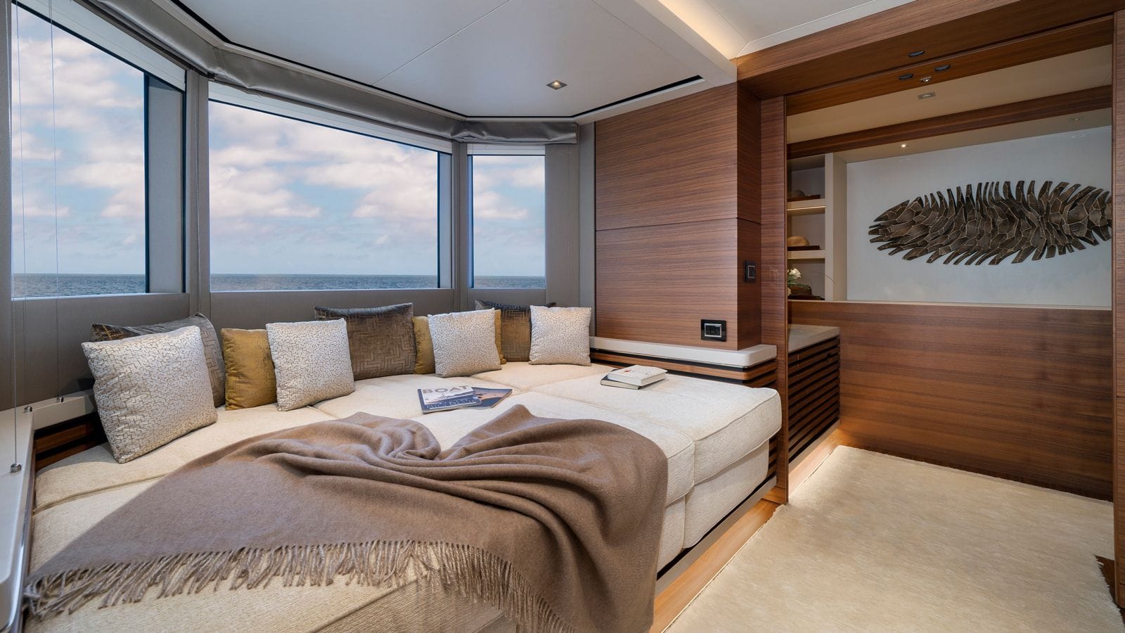 ATOMIC Yacht for Sale - IYC