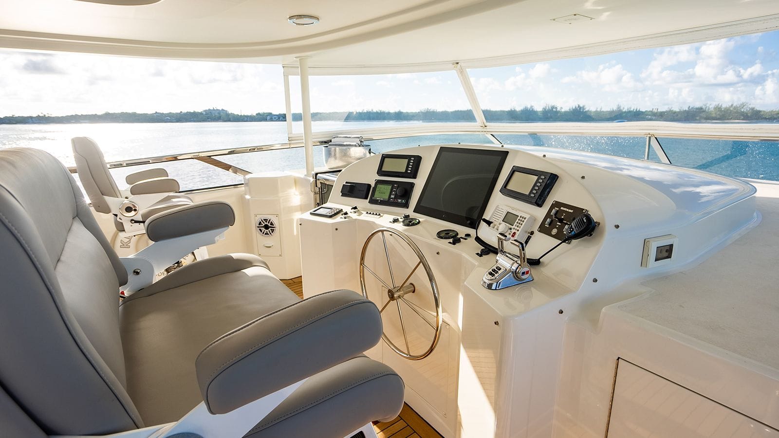 KEMOSABE Yacht for Charter - IYC