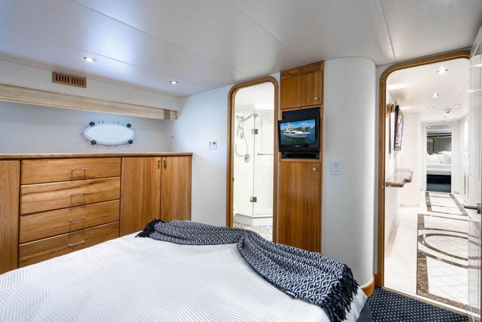 THREE BLESSINGS Yacht for Sale - IYC