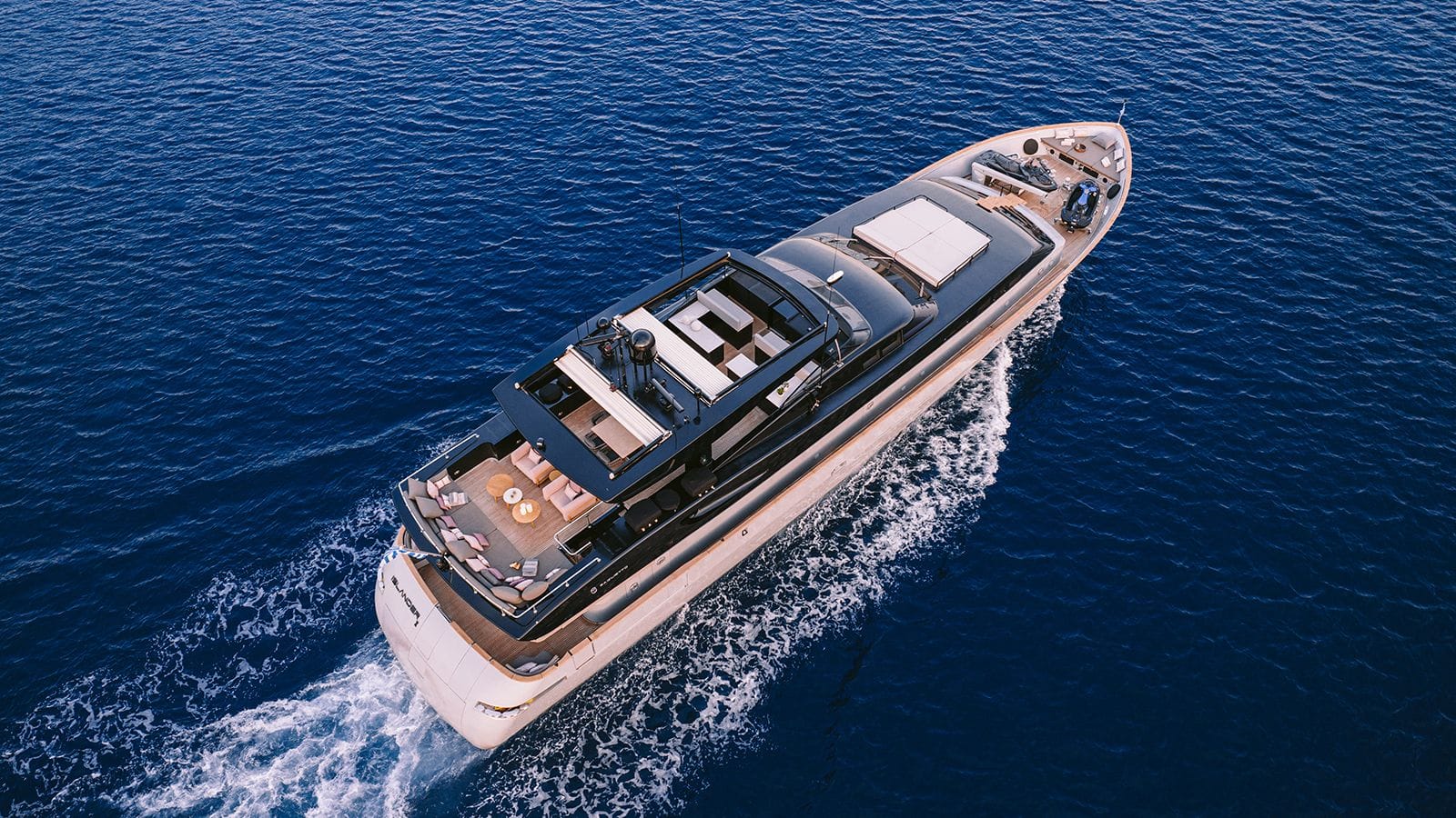 ISLANDER II Yacht for Charter - IYC