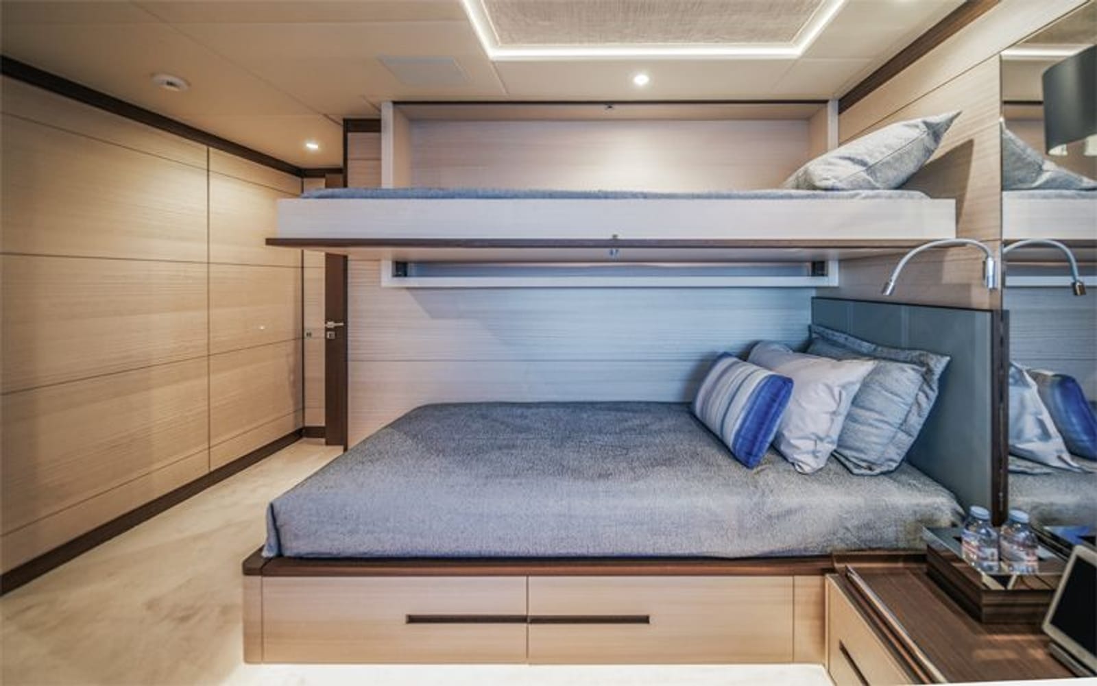 EXINITY Yacht for Sale - IYC