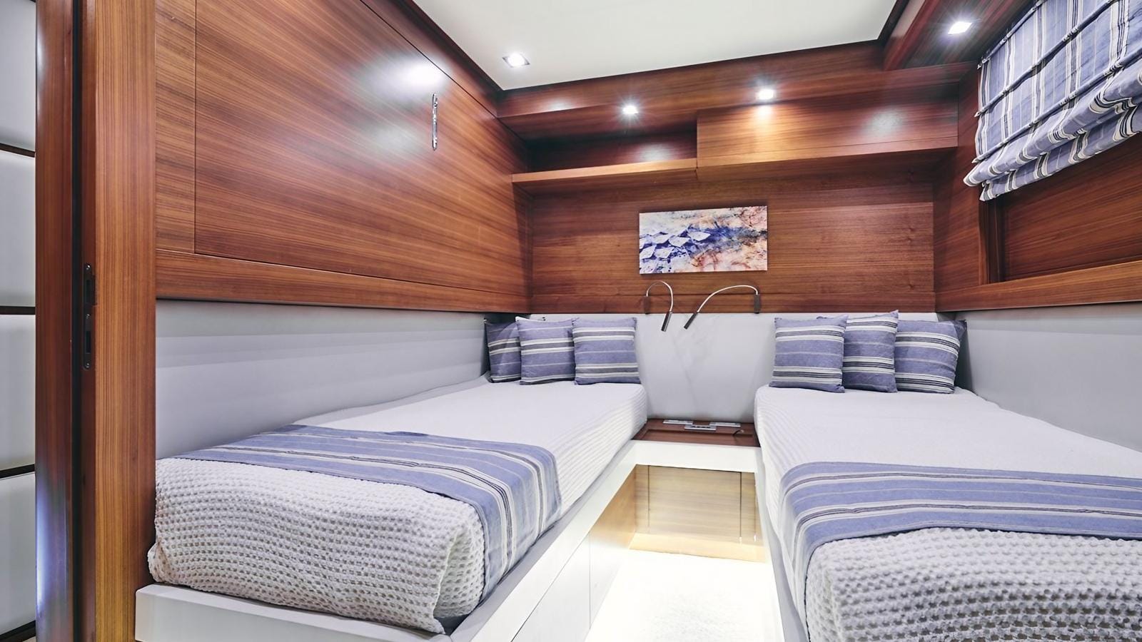 SUNRAY II Yacht for Sale - IYC