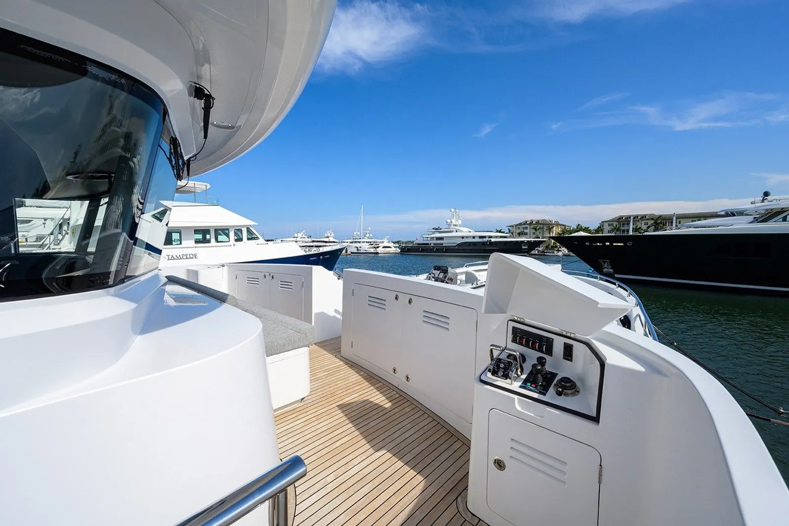 LACEY KAY Yacht for Sale - IYC