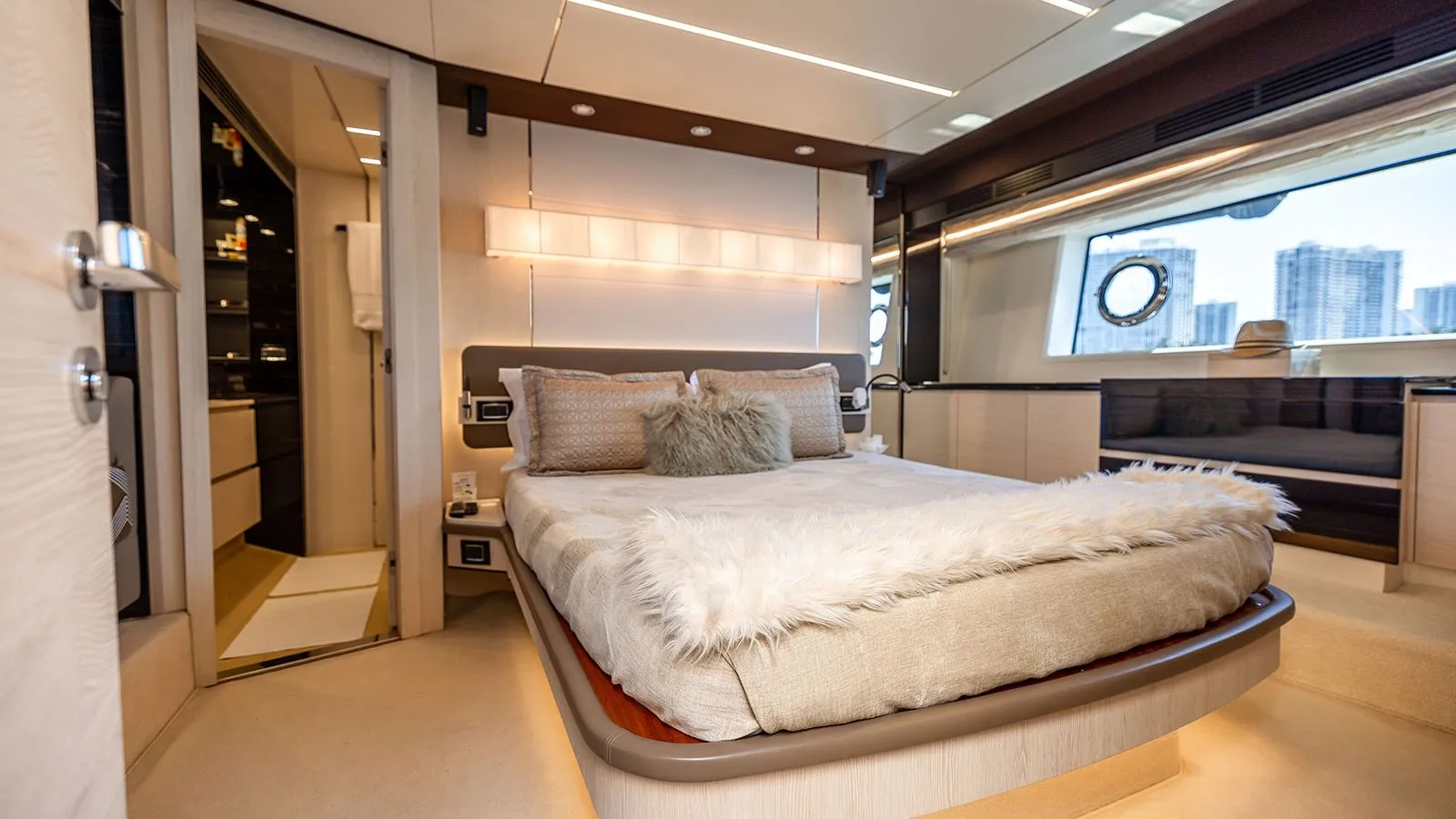 MIREYA Yacht for Sale - IYC