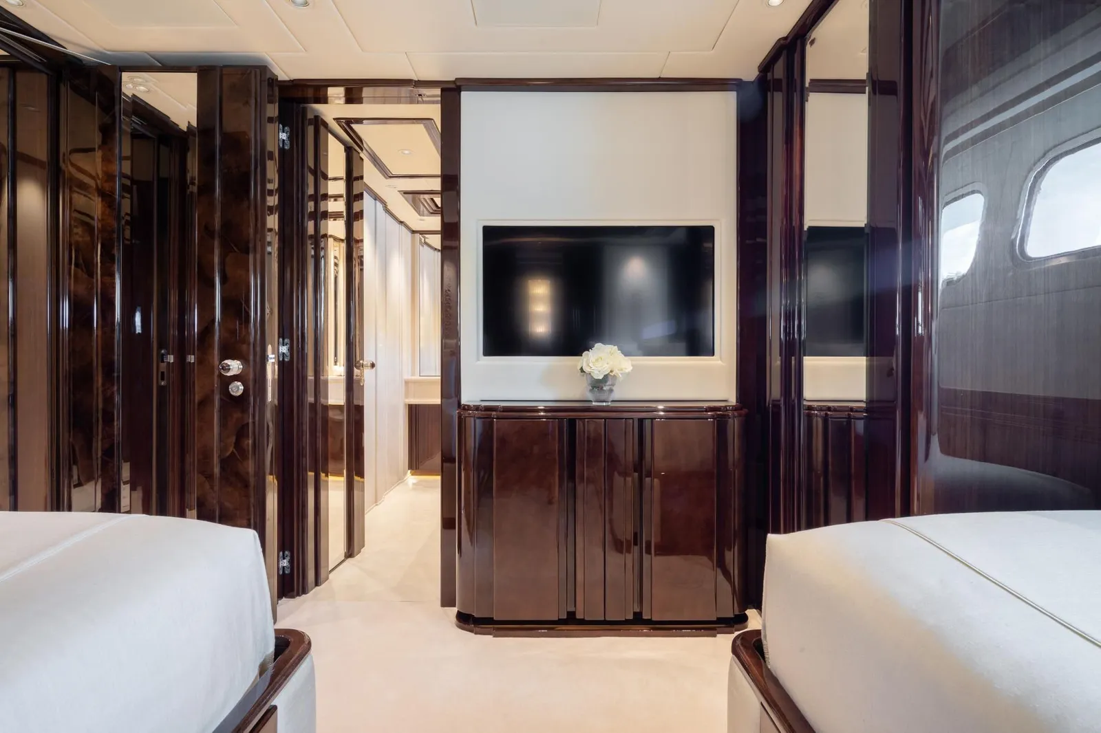 ILLUSION V Yacht for Charter - IYC