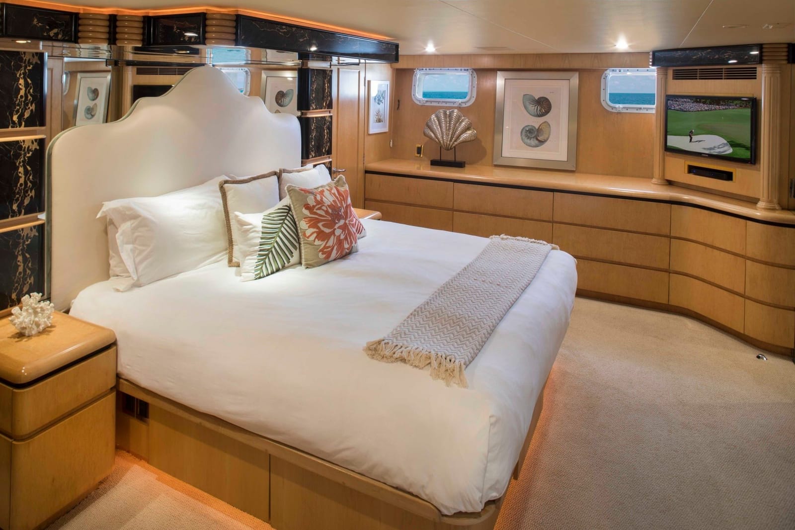 ALEXANDRA JANE Yacht for Charter - IYC