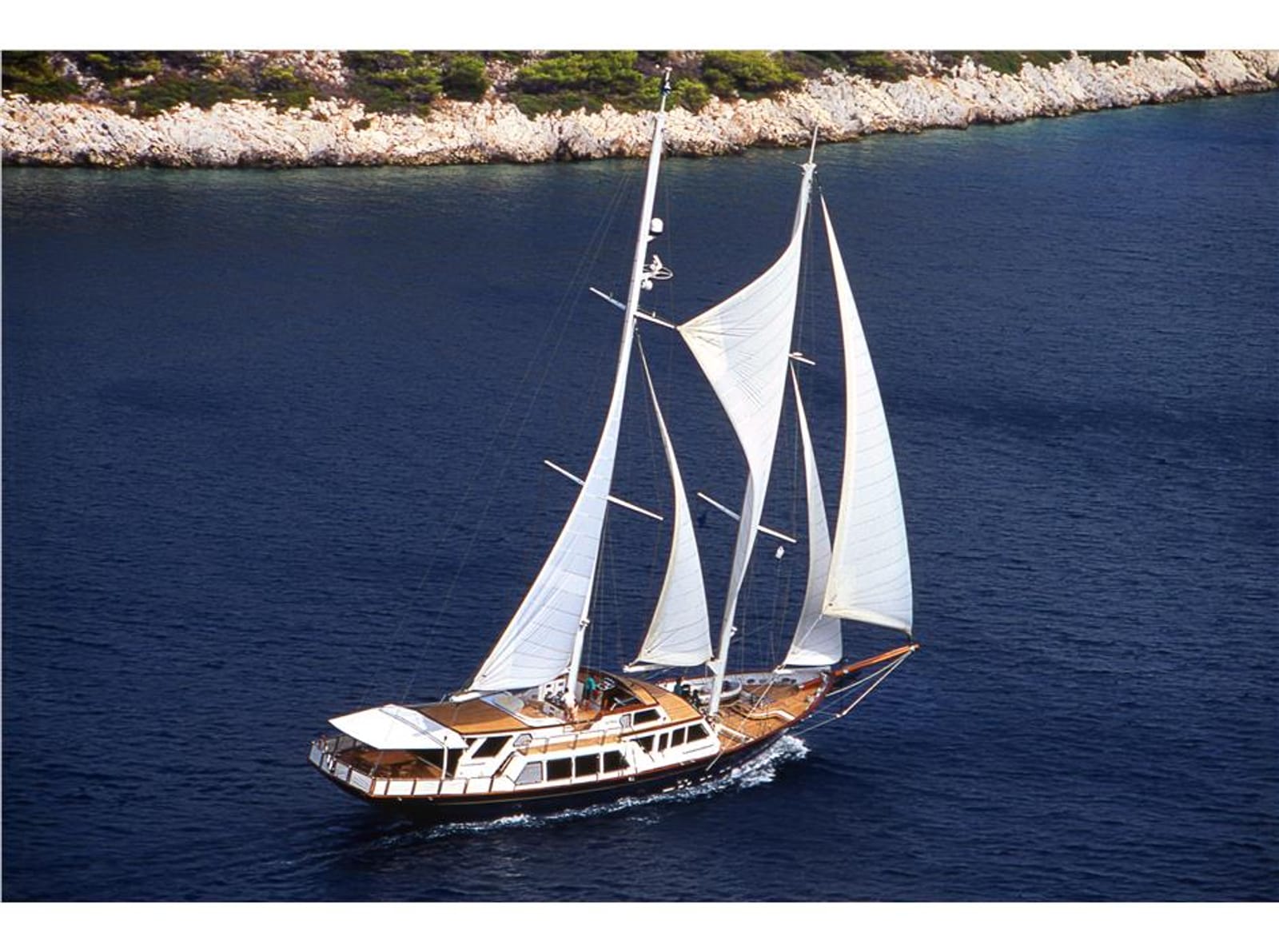 ALTHEA Yacht for Charter - IYC