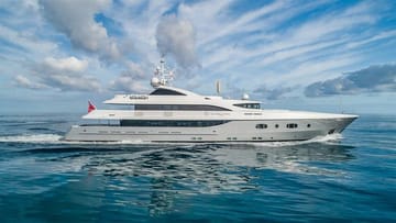 IYC Yachts | Luxury Yachting Worldwide