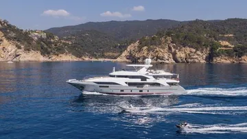 132' 1'' /40.24m Benetti FREE DAY for Sale with IYC